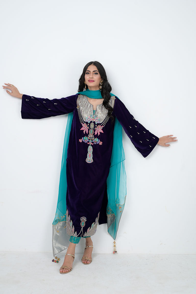 Maheen – Urban Silhouette